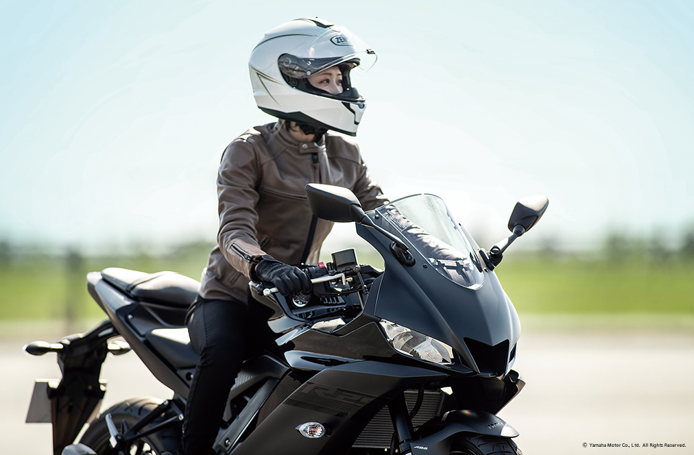 YZF-R3/YZF-R25 - バイク・スクーター | ヤマハ発動機